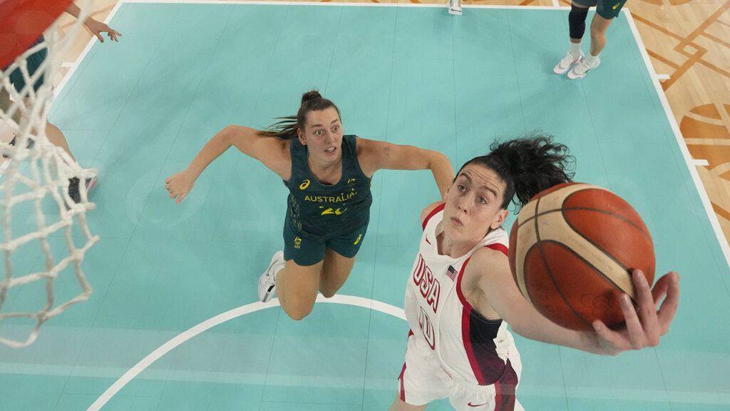 Breanna Stewart, US Women's Basketball Team Advances to Gold Medal Game ...
