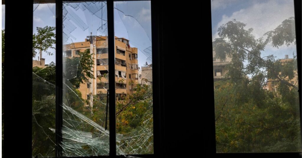 Israeli Tanks Enter UN Peacekeeper Base in Lebanon, Drawing Protest ...